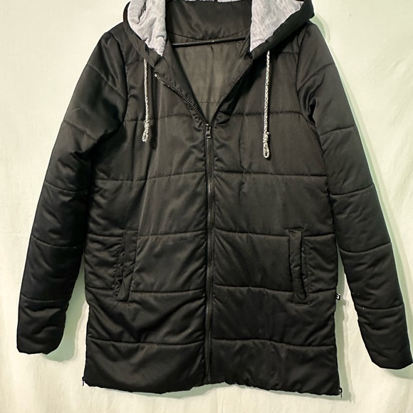 Fabletics | Jackets & Coats | Black Fabletics Hooded Puffer Jacket With ...